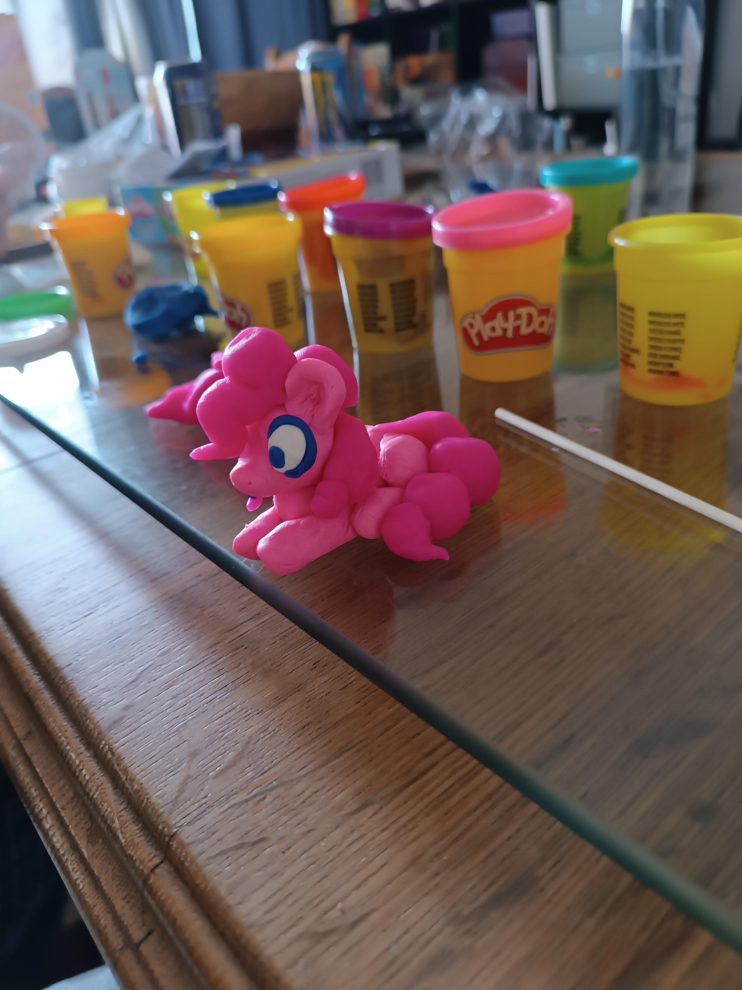 Quills (@Quilly@equestria.social) - Equestria Social Network