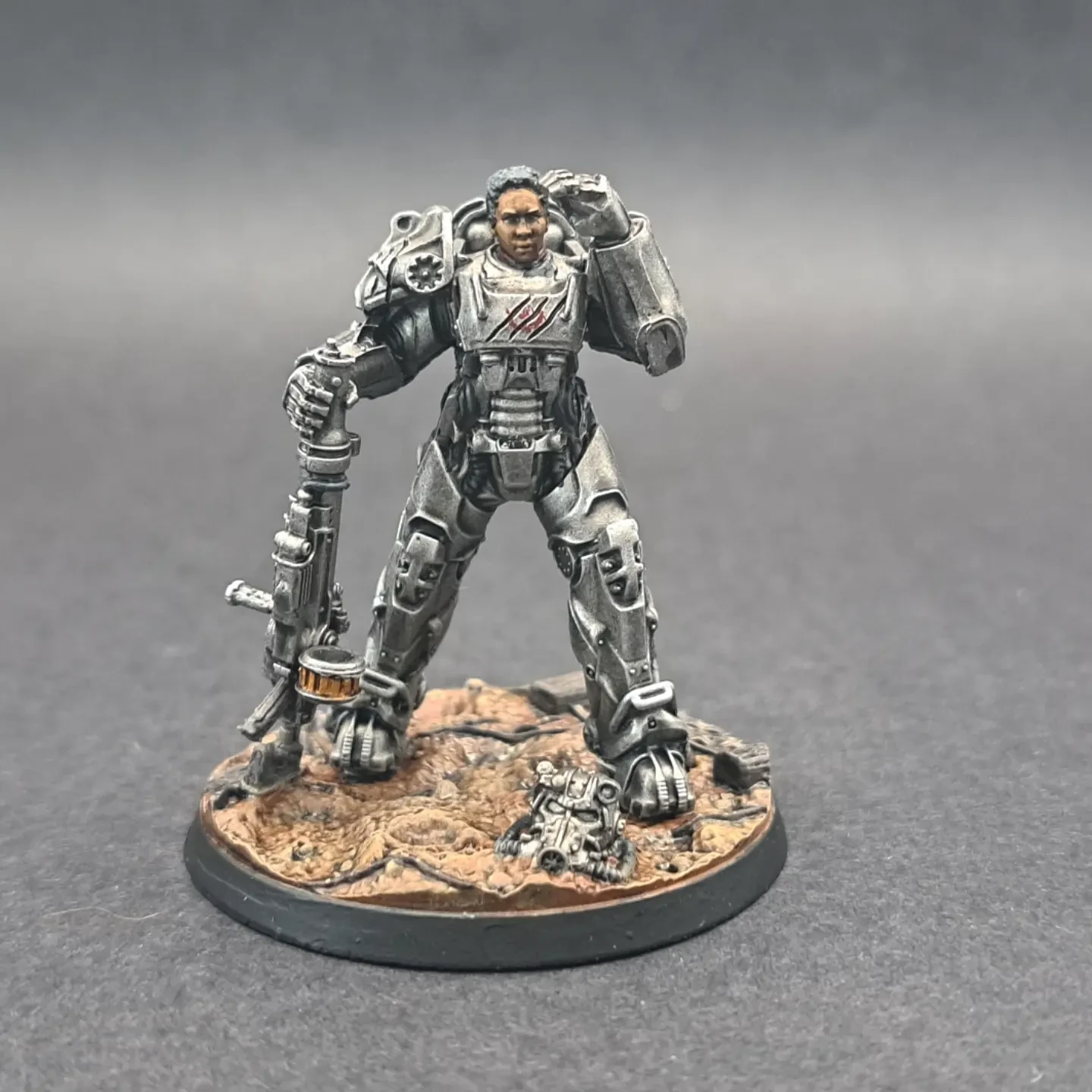 Drunk On Tea: "Today, I painted up the Maximus model from the Fa ...